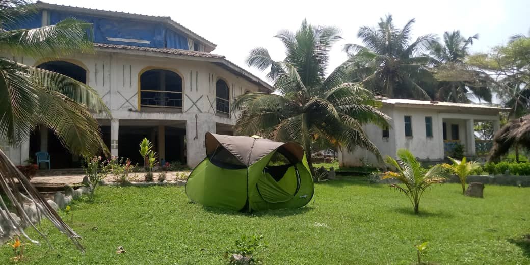 Volunteer in Apam (Ghana) at a peaceful place... - Voluntouring.org